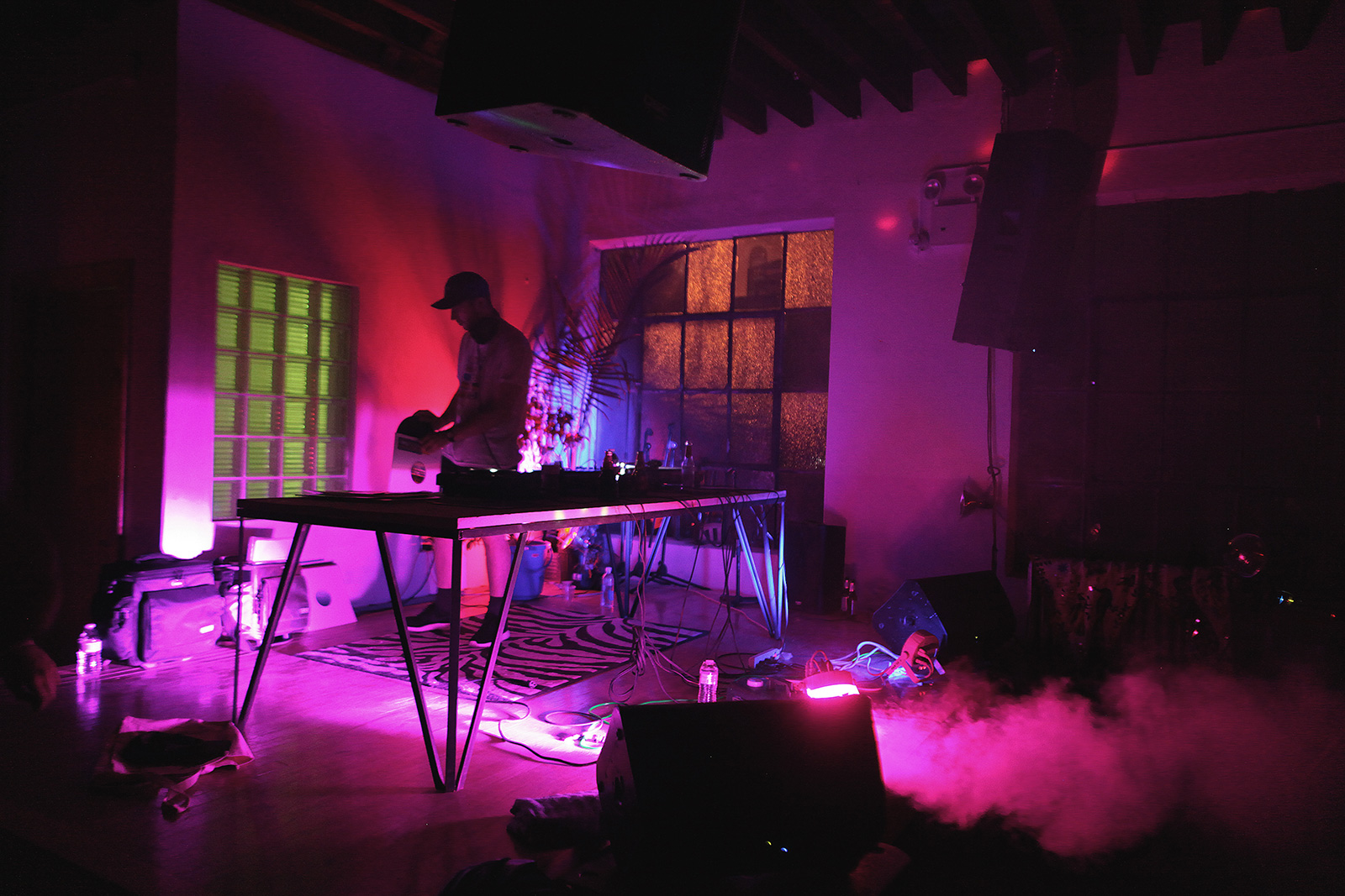 Living Rooms: Visiting New York DIY Space Trans-Pecos | Pitchfork