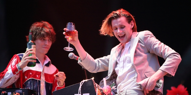 Foxygen Tease New Music in New Video: Watch - NEWS | BANDMINE.COM